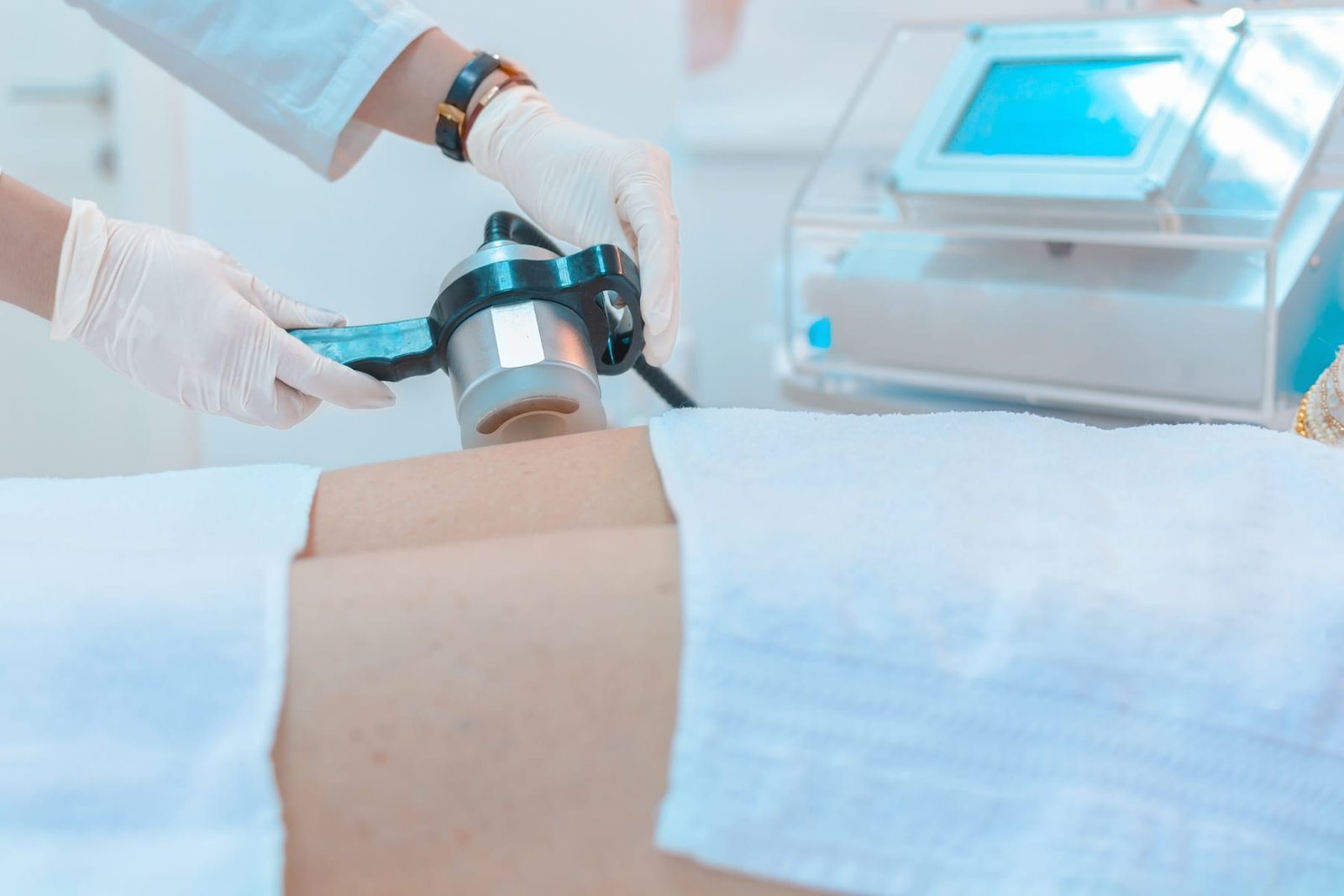 Exploring the Latest Innovations in Body Sculpting Technology - Lerra ...