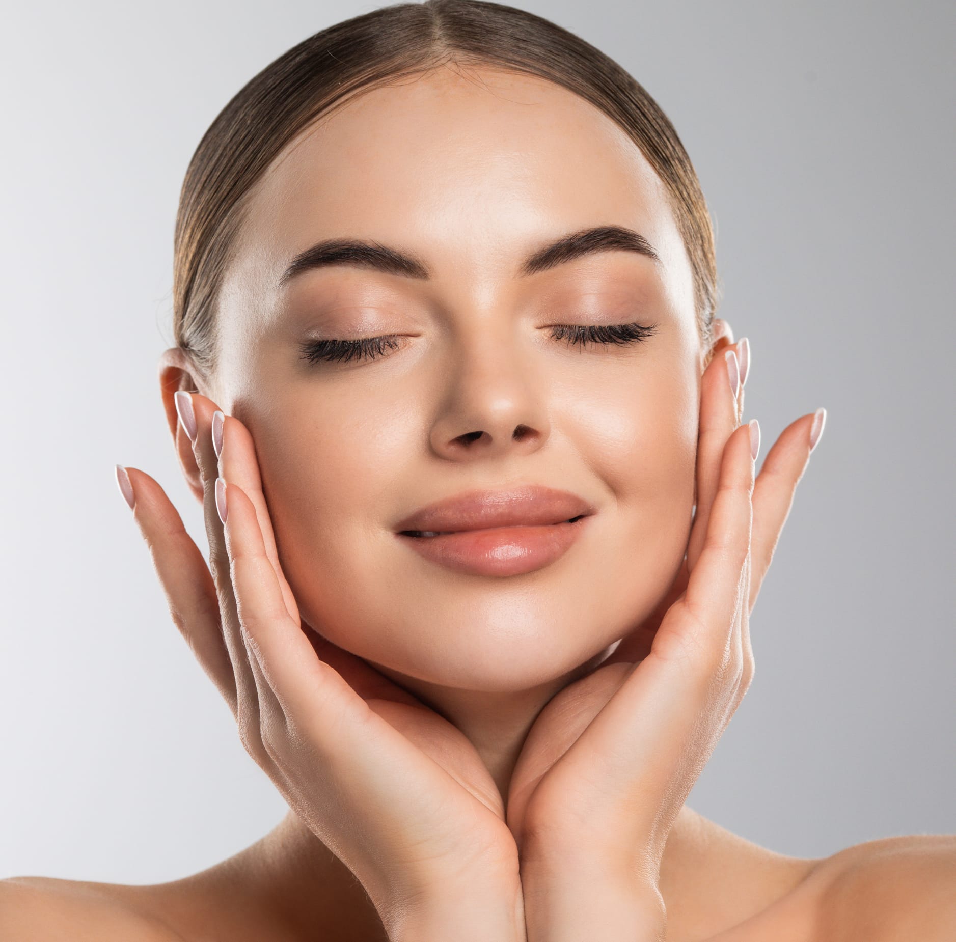 The Latest Trends in Minimally Invasive Facial Rejuvenation - Lerra ...